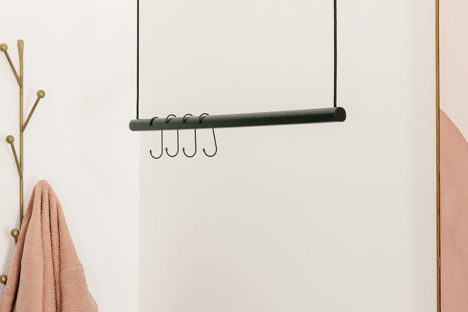 Free Installation - Toronto Clothing Rack Pilot – KROFT